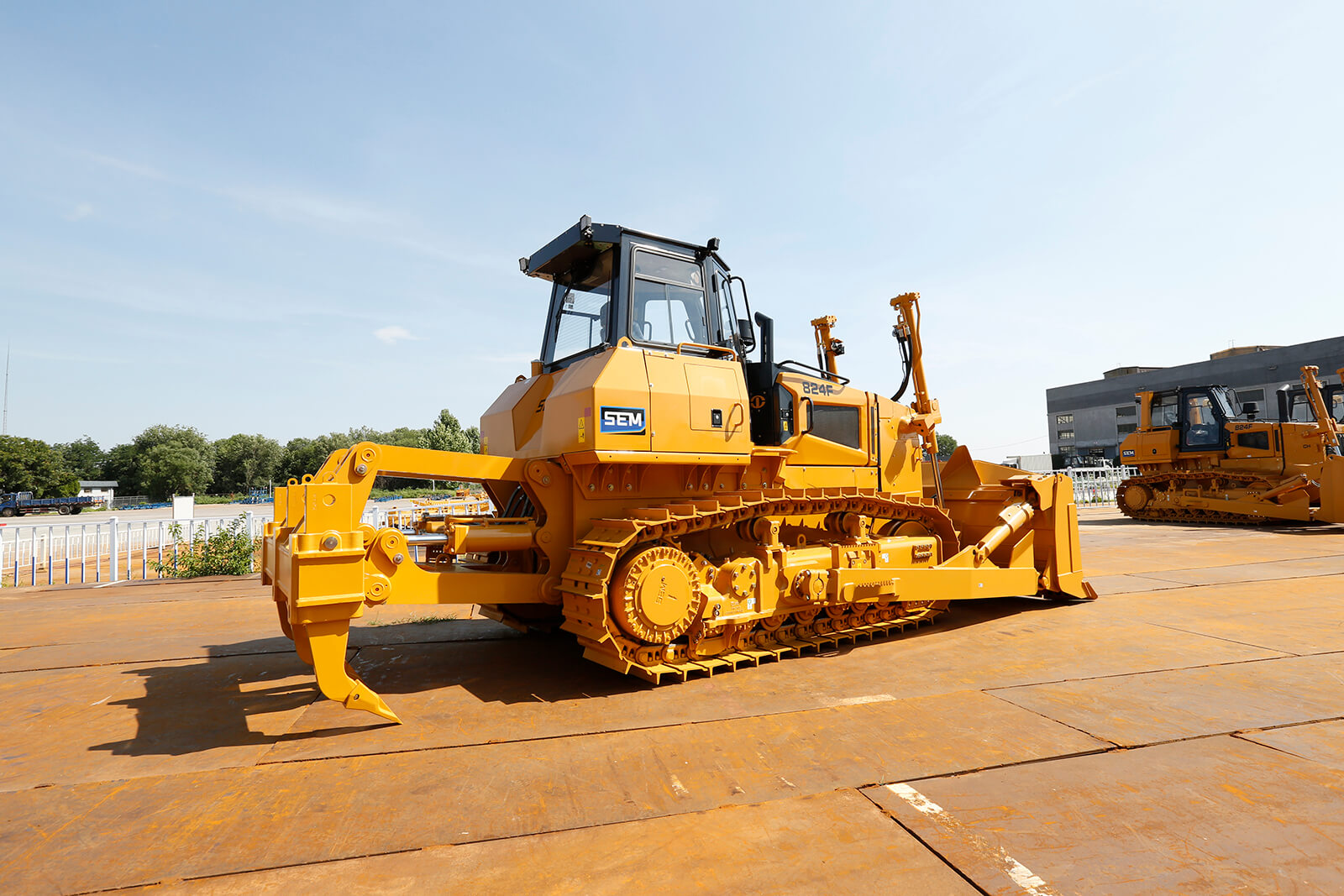 SEM 824F